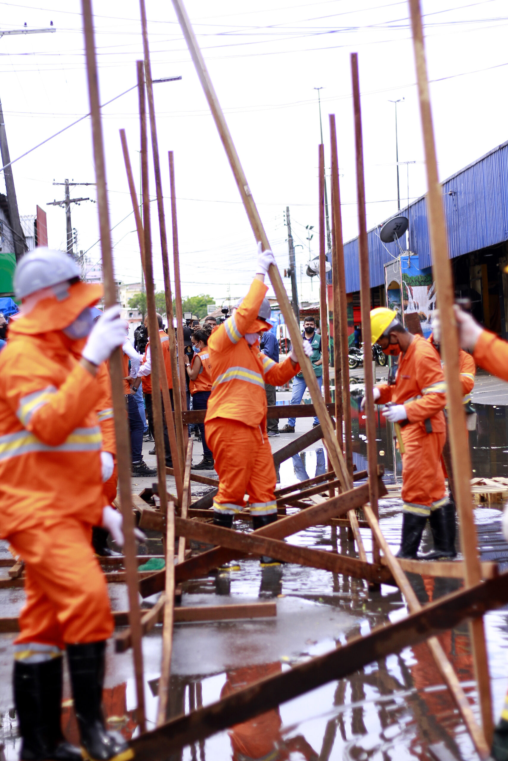 Comitê Especial de Enfrentamento das Cheias avalia subida do rio no ...